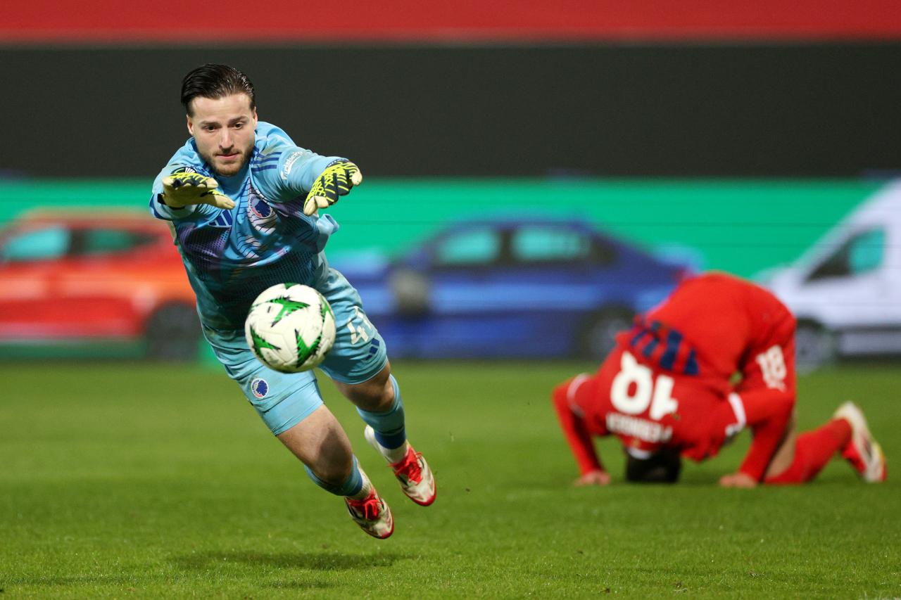 Ramaj aims to become Dortmund's No. 1 and break into Germany squad