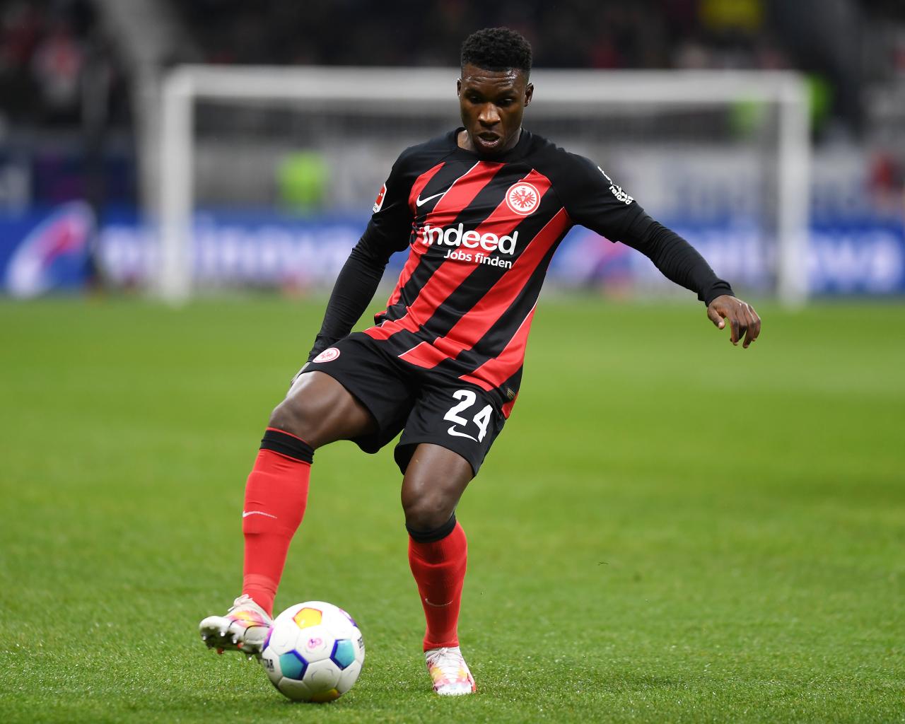 Eintracht Frankfurt defender's move to Greece falls through