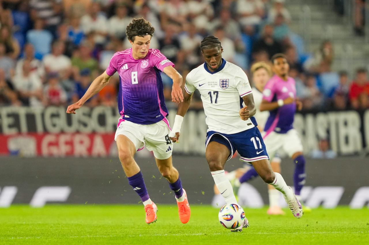 Merlin Röhl in England ahead of proposed Everton transfer