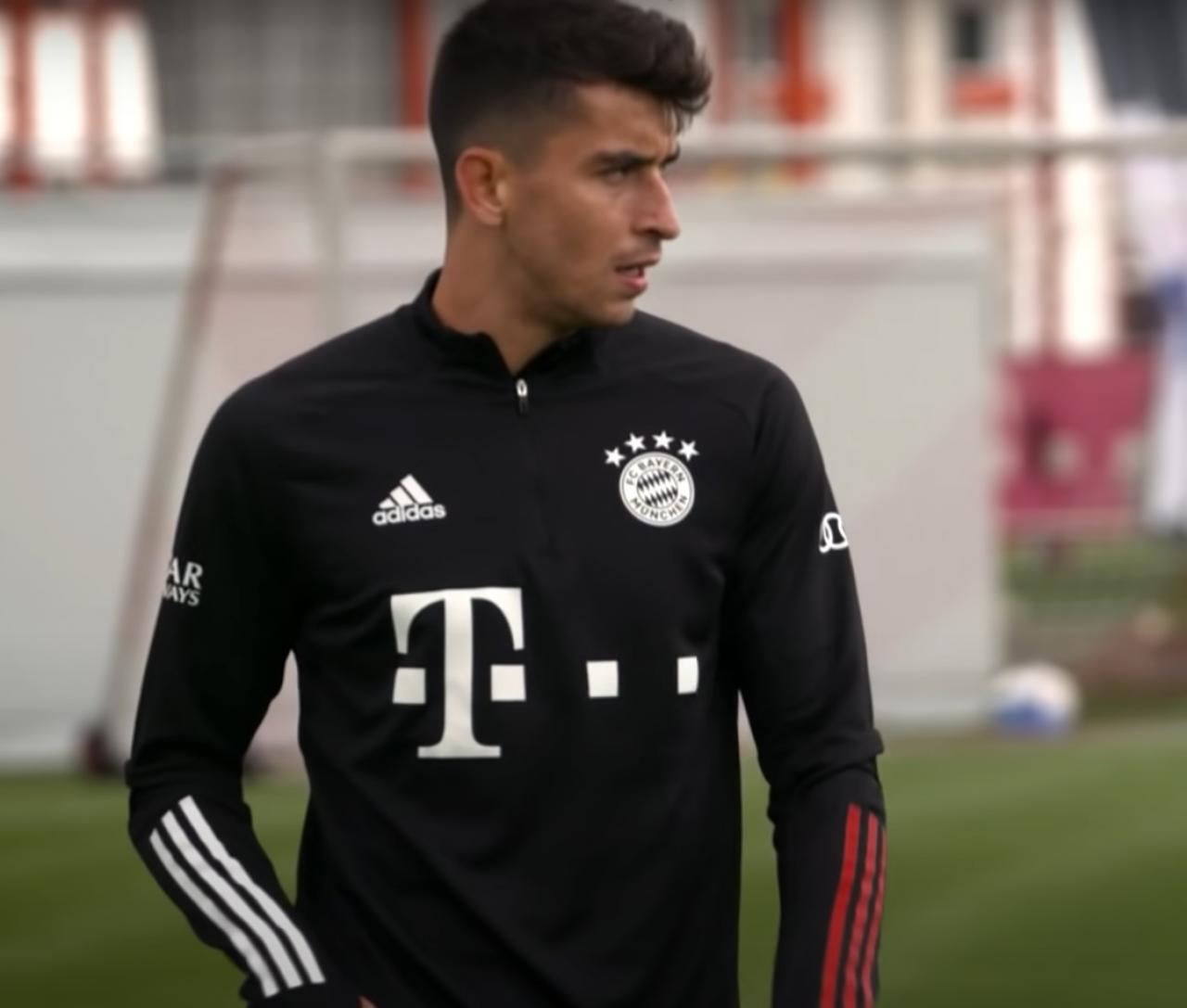 Official: Roca leaves Bayern for Leeds