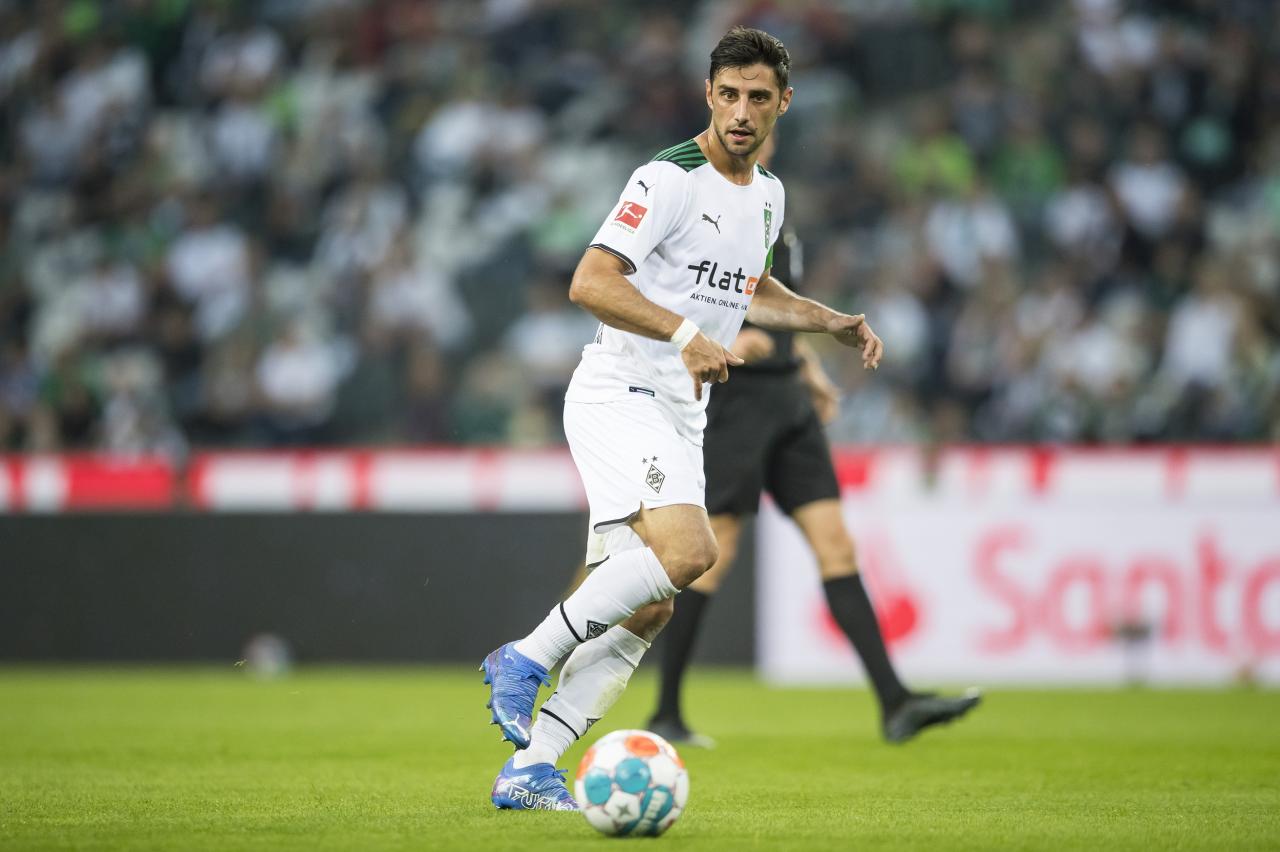 Virkus reveals Gladbach are fighting to keep Stindl