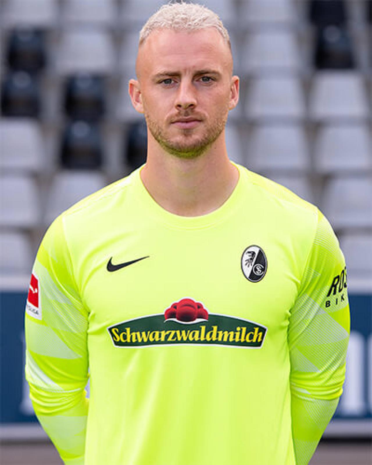 Sky Report: Flekken's sale to Brentford finalized for €13 million