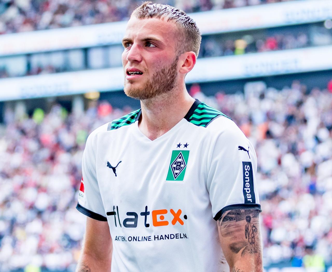 Gladbach defender released for transfer talks