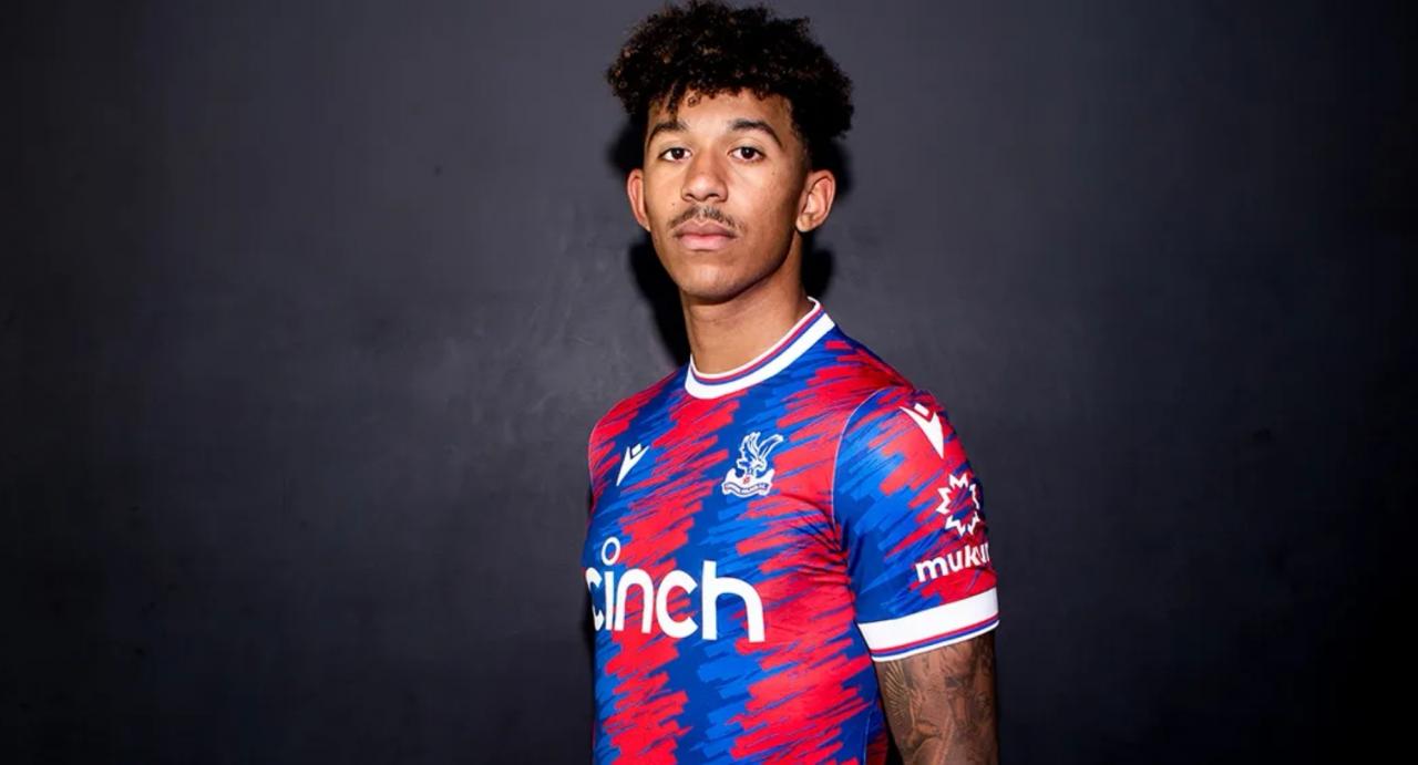 Official: Richards joins Palace