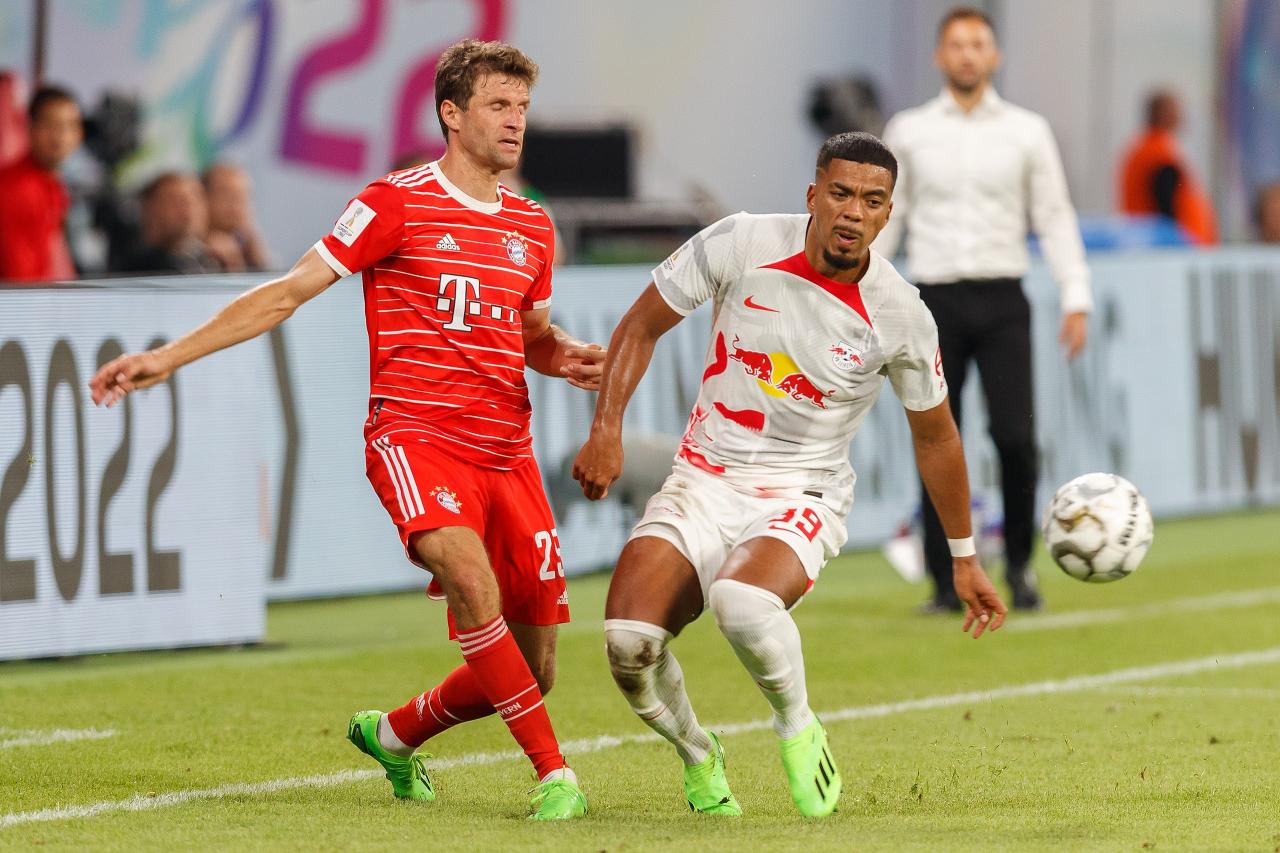 Bayern boss reacts to Müller exit links