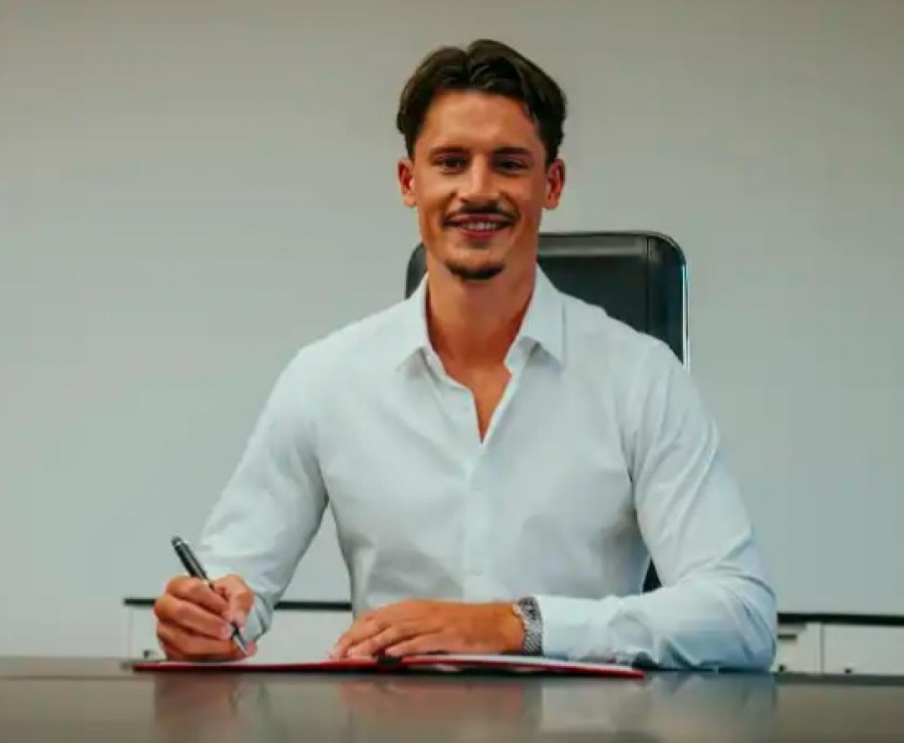 Confirmed: Koch joins Eintracht Frankfurt on loan