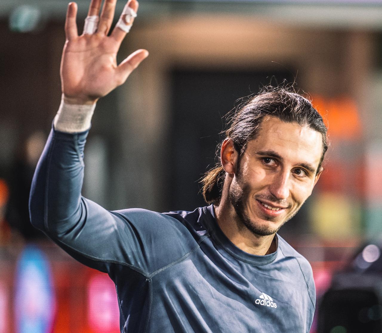 Official: Wolfsburg sign Grabara