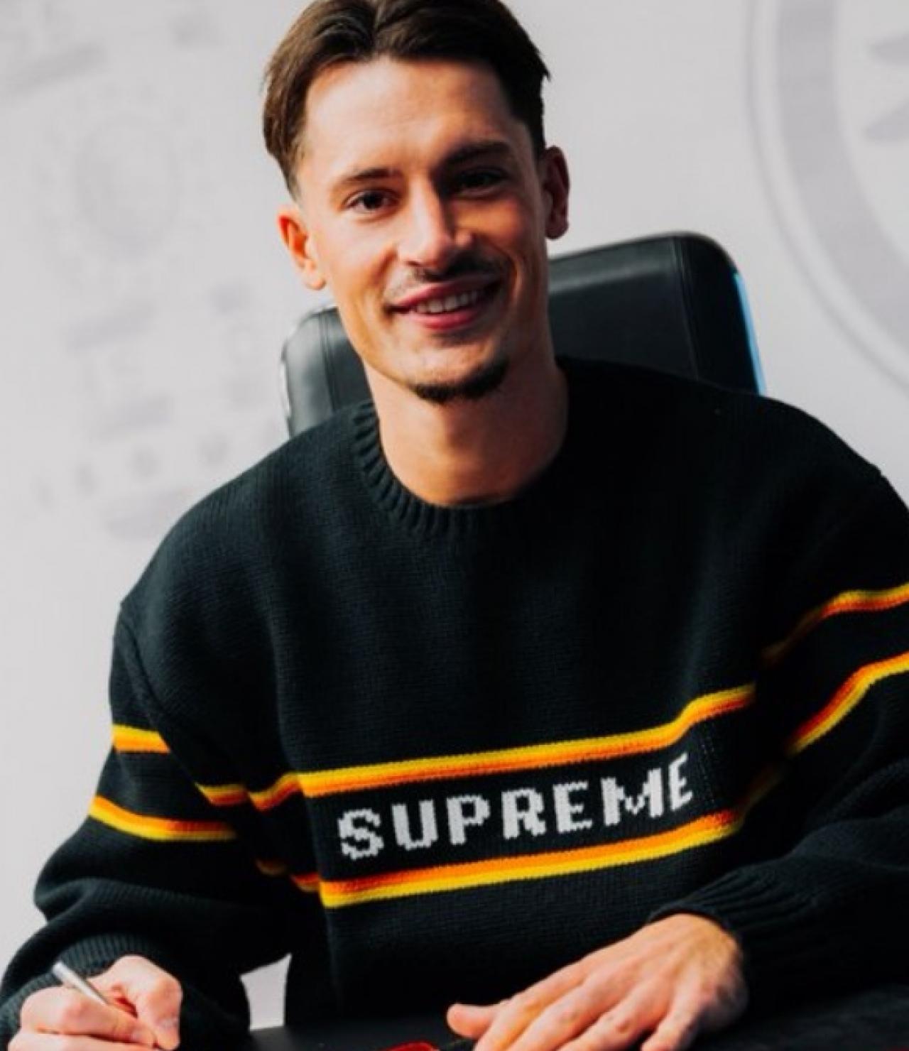 Official: Koch joins Eintracht Frankfurt permanently