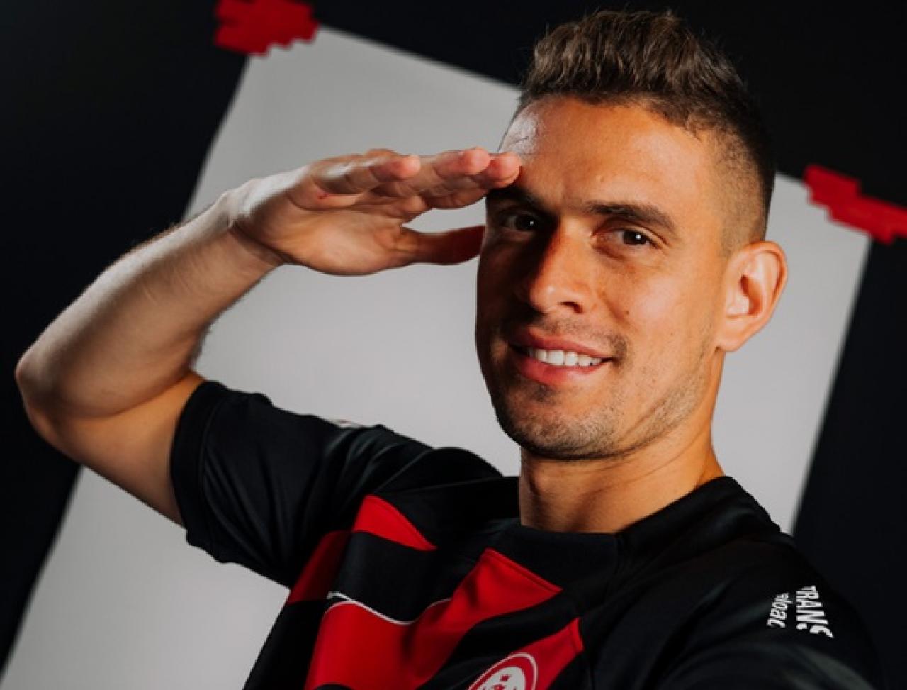 Official: Borré leaves Eintracht Frankfurt