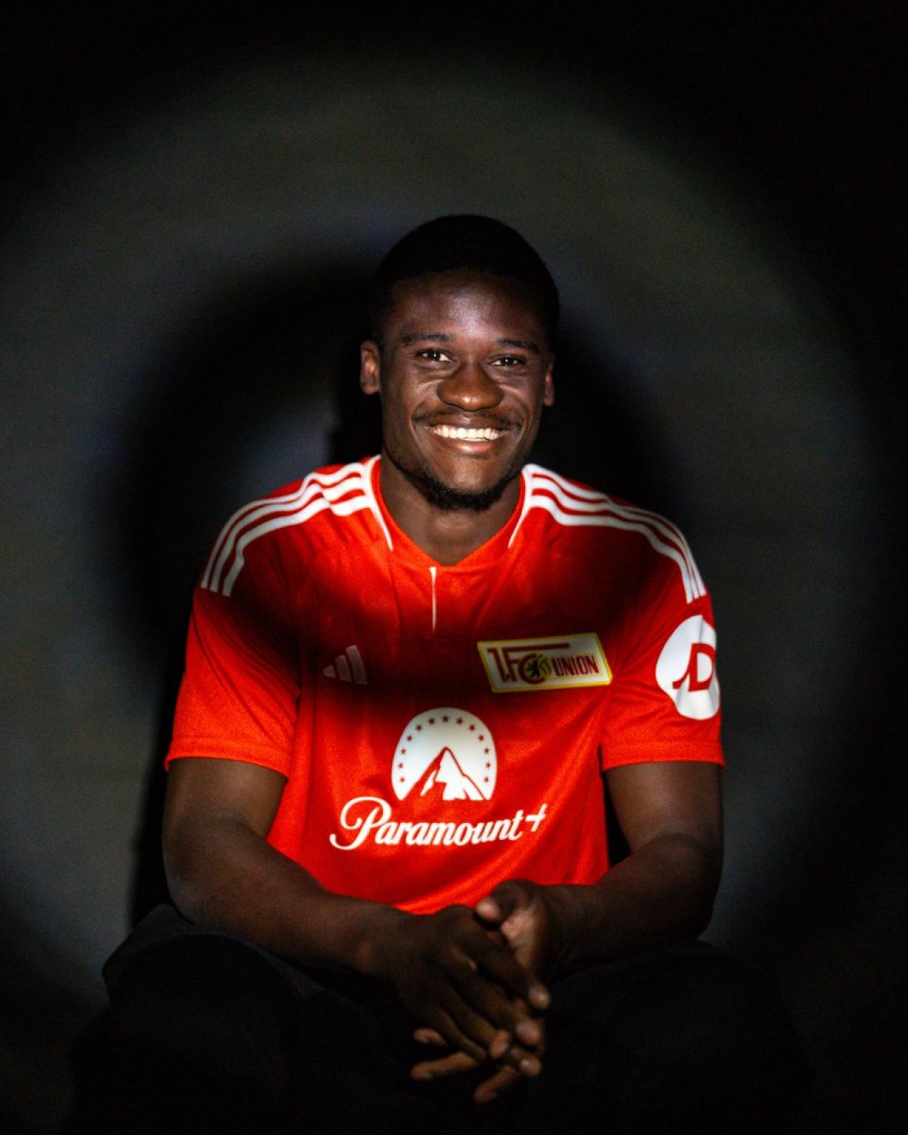 Official: Union sign Bedia