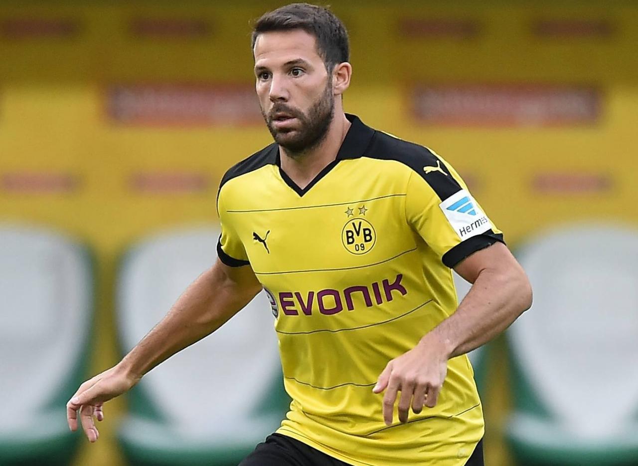 Gonzalo Castro retires from football