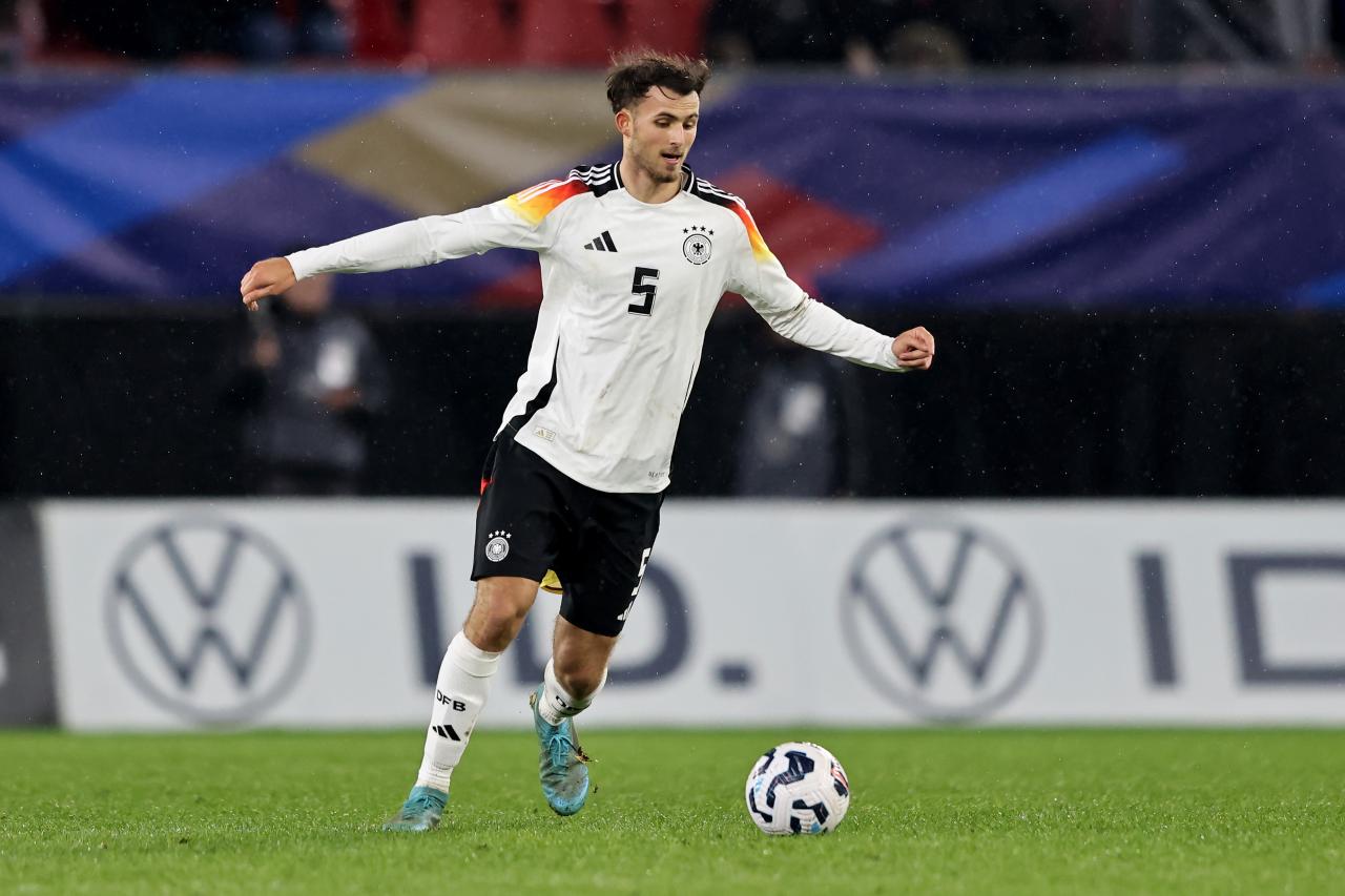 Rosenfelder ruled out of U21 Euros final: "It makes me sad to see him cry"