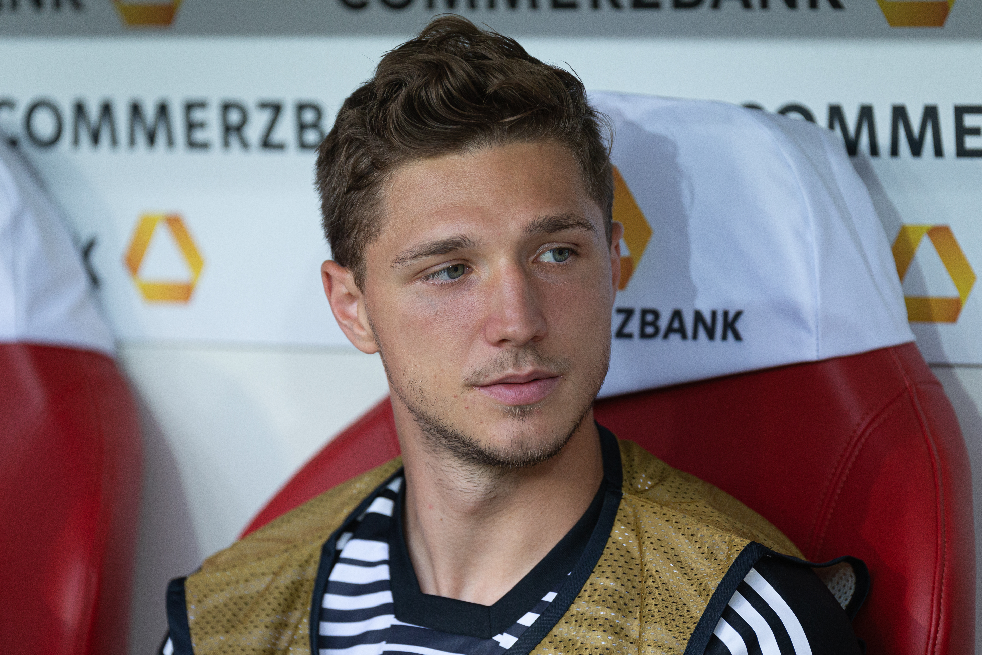 Report: Niklas Stark set to stay and fight for his place at Hertha