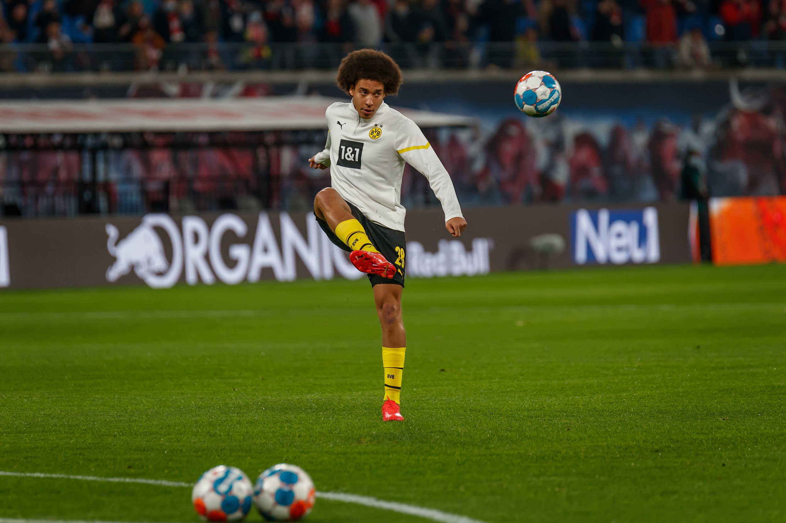 Witsel confirms Dortmund departure