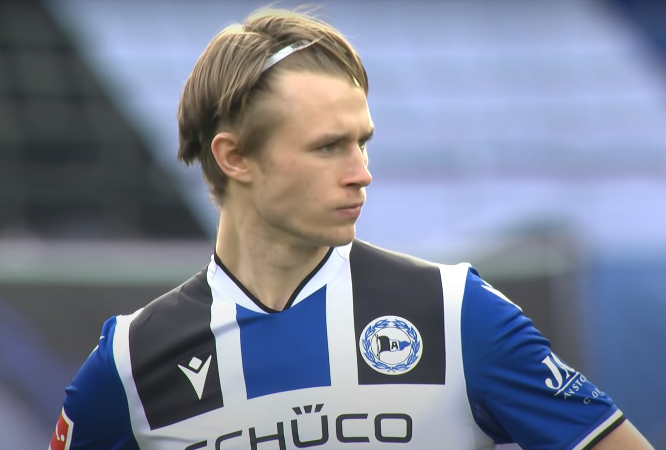 Wolfsburg confirm Wimmer signing