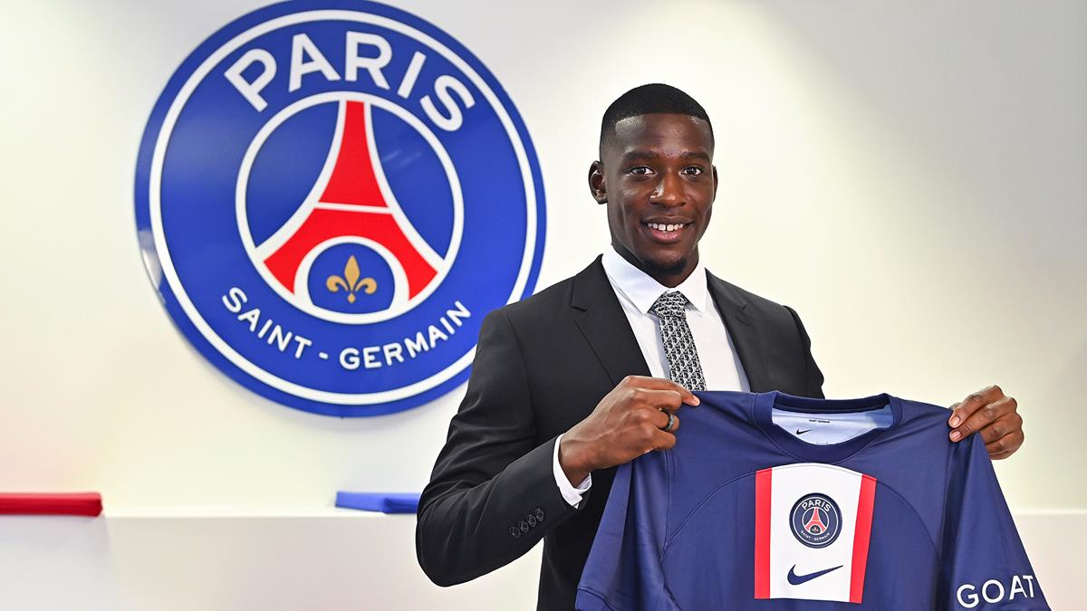 Official: Mukiele completes PSG switch