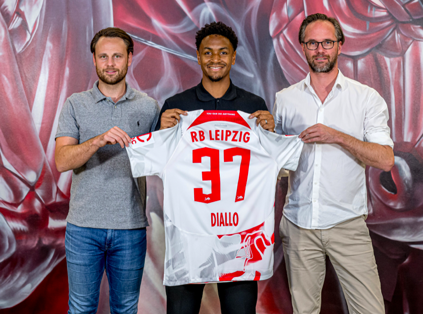 Official: Leipzig sign PSG's Diallo
