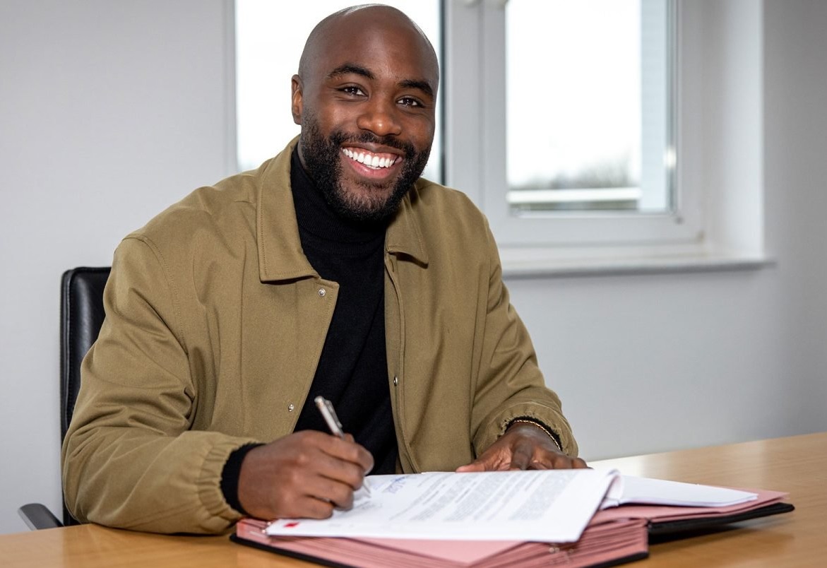 Confirmed: Balanta joins Schalke