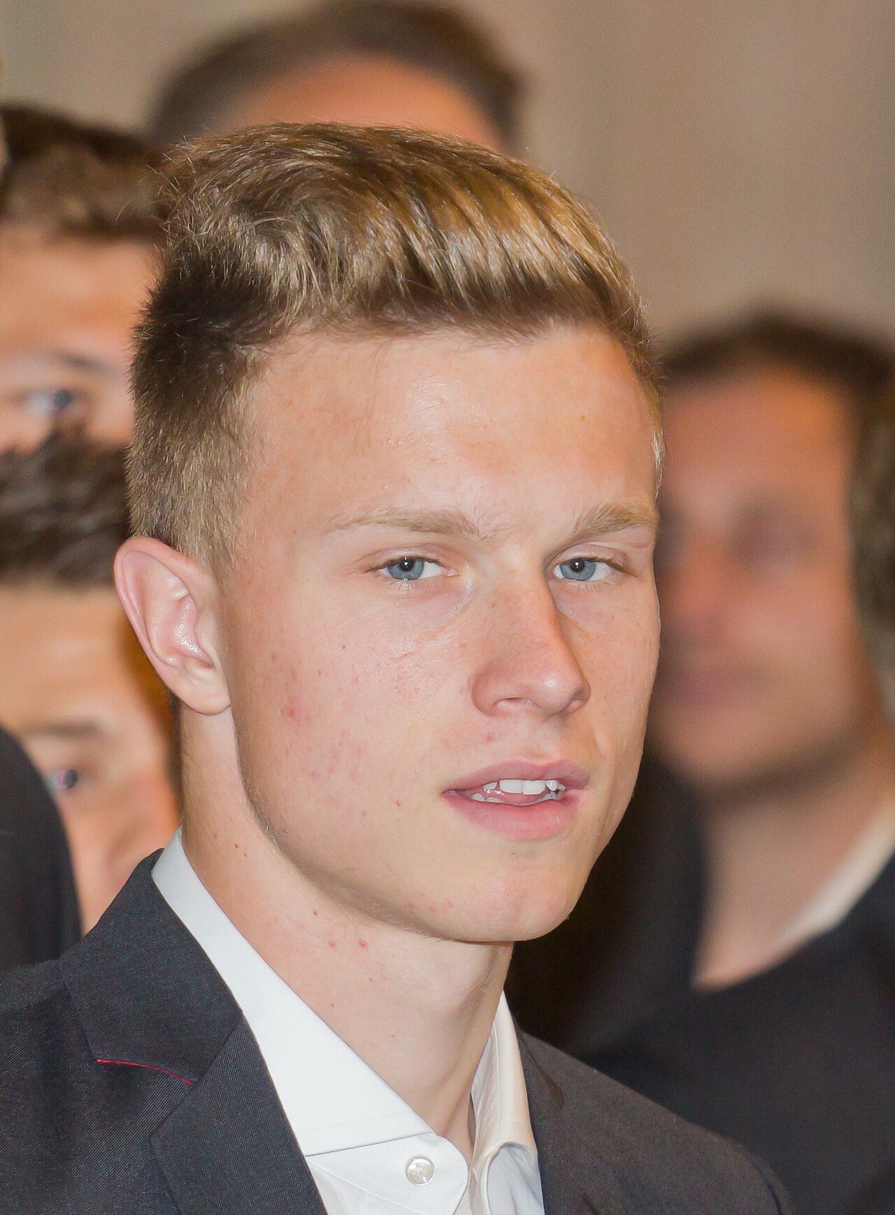 Gerhardt apologizes to Wolfsburg travelling supporters after latest loss